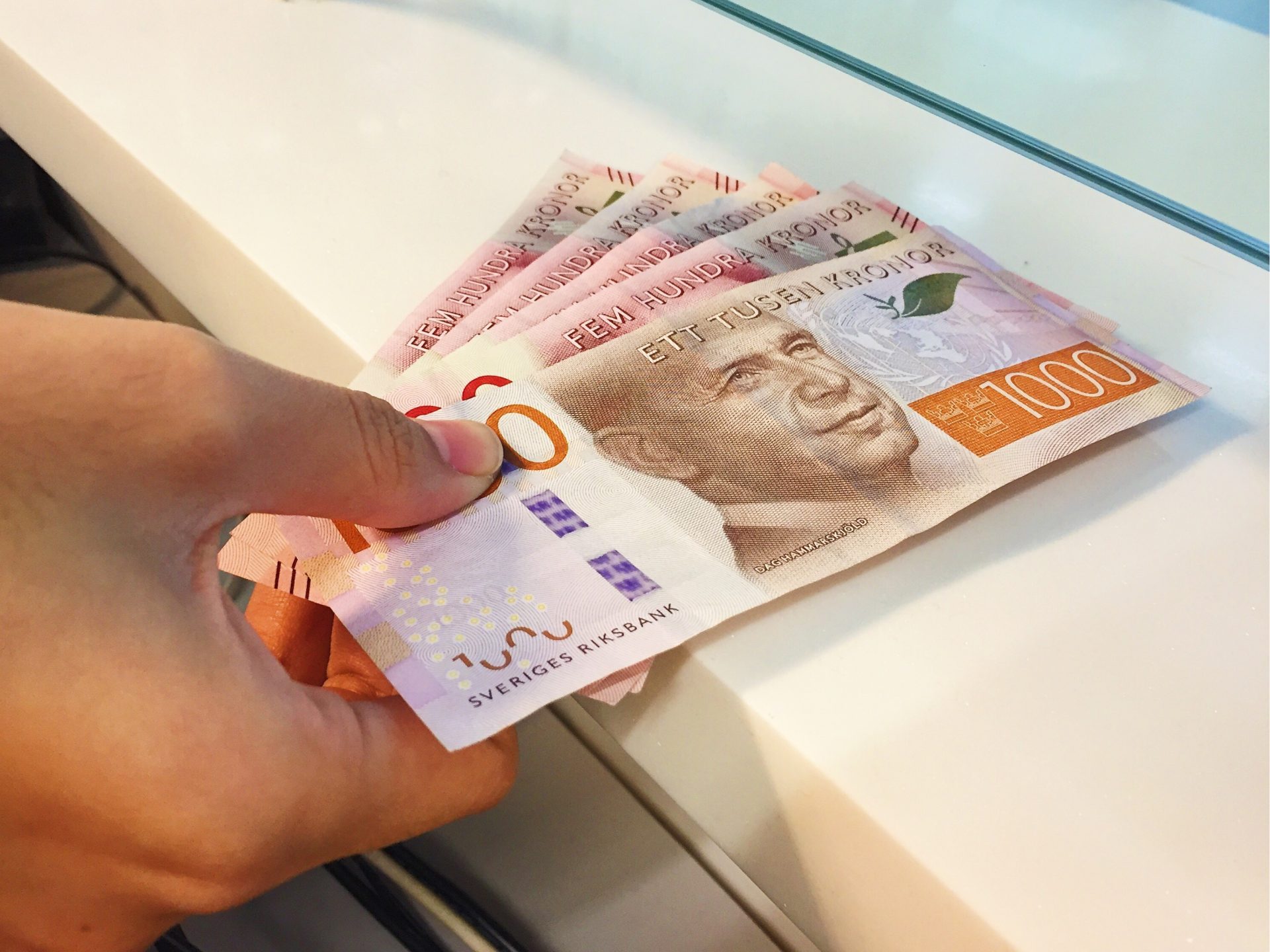 GBP SEK Pound Advances Despite Warning Lock Down Cold Be Extended